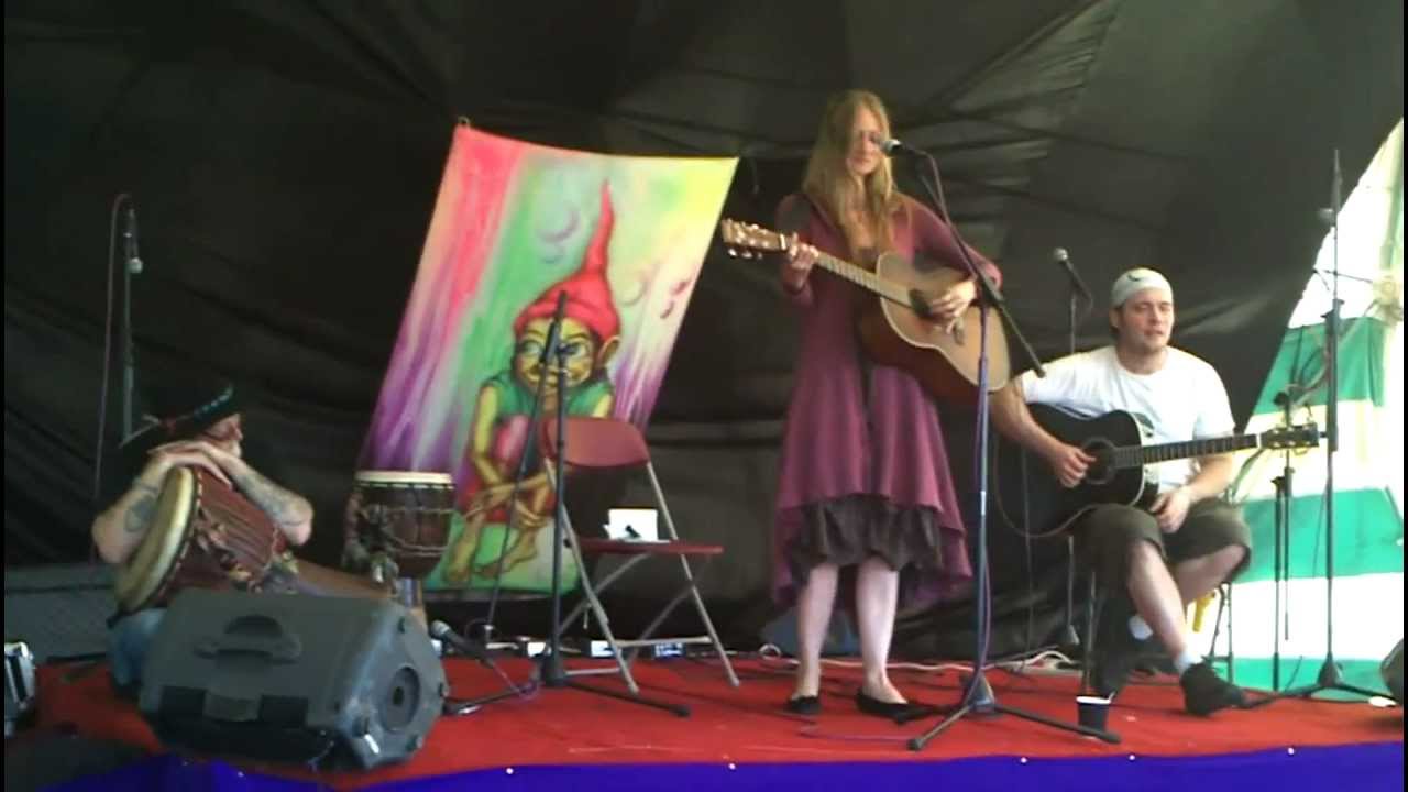 jaime black- absent lover - at acoustic fest of britain 2012 - YouTube