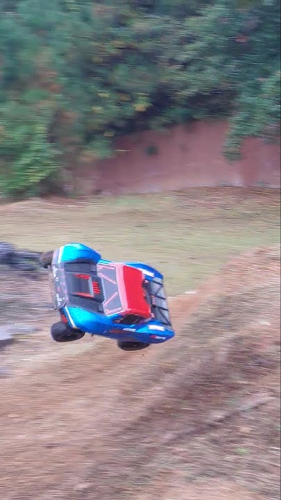 Jumping the Arrma Fury BLX 223s #jayteerc #rccar #arrmarc - YouTube