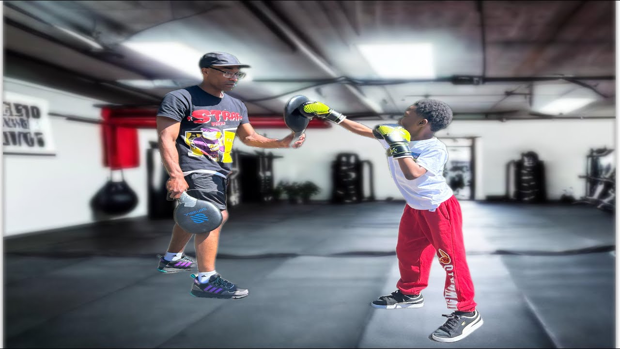 Amir Win's His First Boxing Match - YouTube