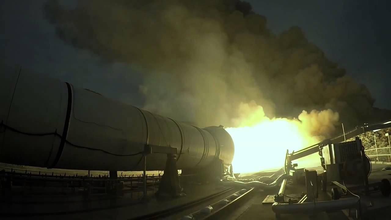 SLS solid rocket booster test - YouTube