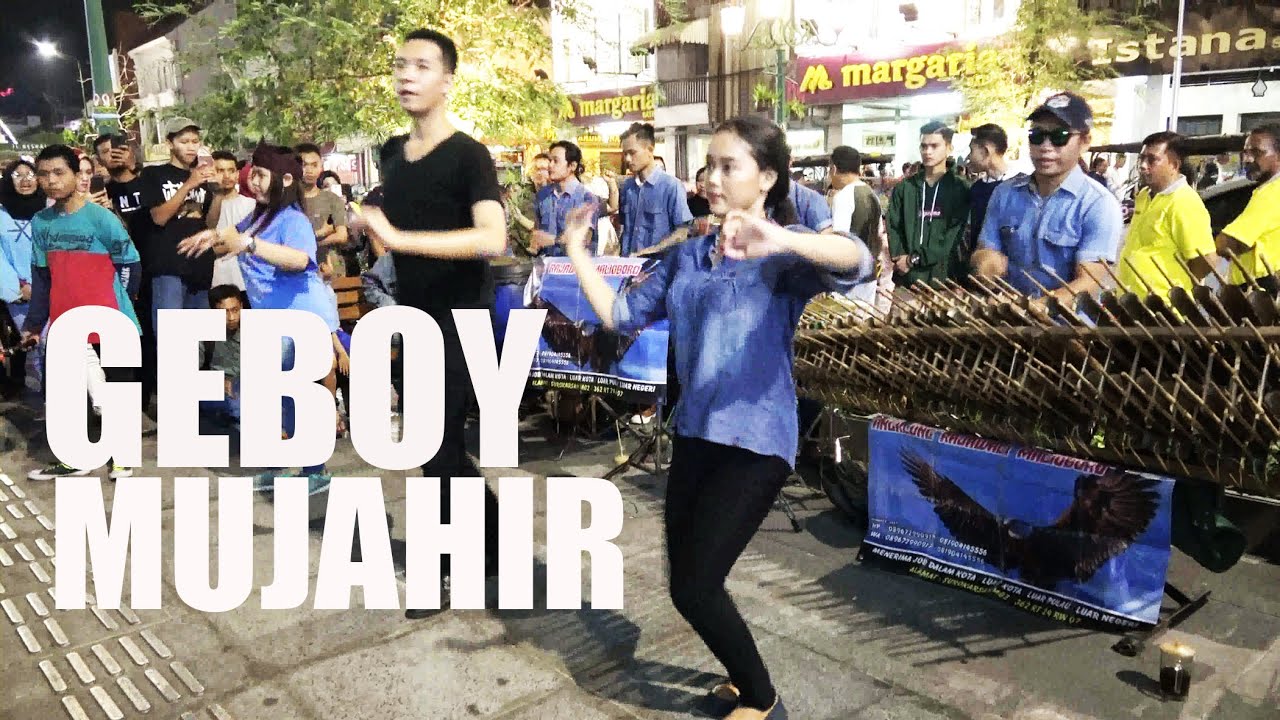 GEBOY MUJAHIR -- ANGKLUNG RAJAWALI MALIOBORO YOGYAKARTA - YouTube