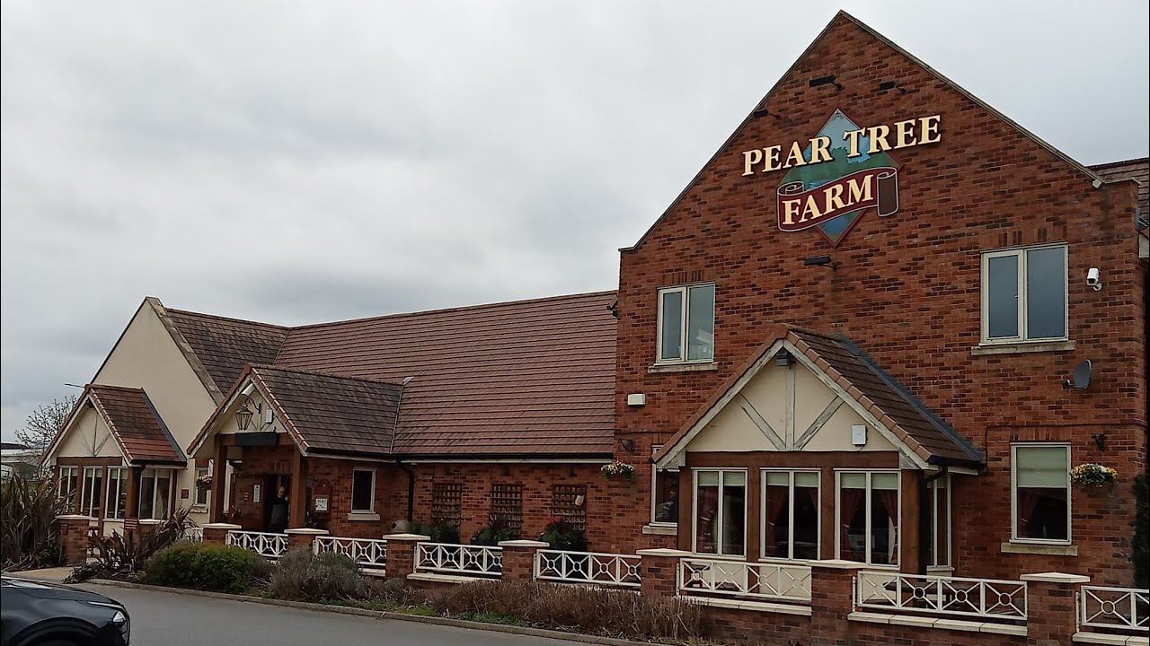 Pear Tree Farm - Farmhouse Inns carvery pub in York - YouTube