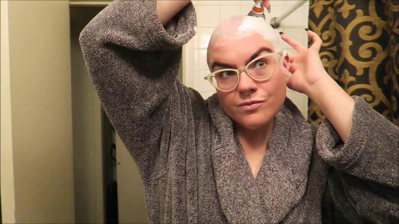 SHAVING MY HEAD BALD (CURRENT ROUTINE) - YouTube