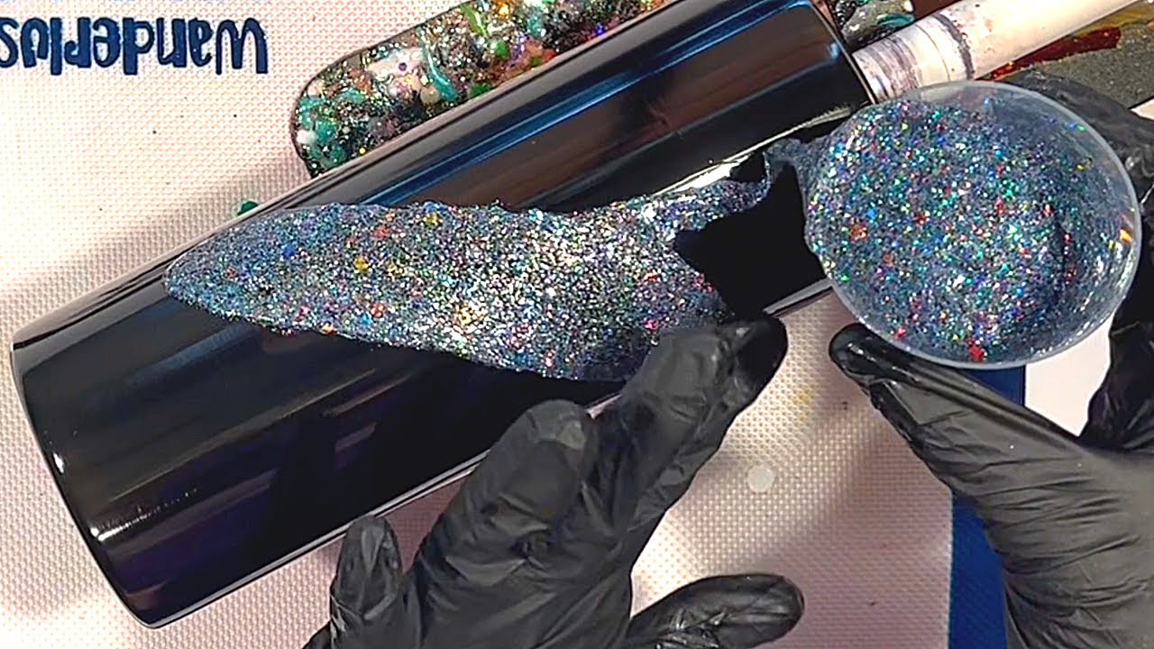 Dump Jar Glitter & Sharks: A Christmas Tumbler!! - YouTube