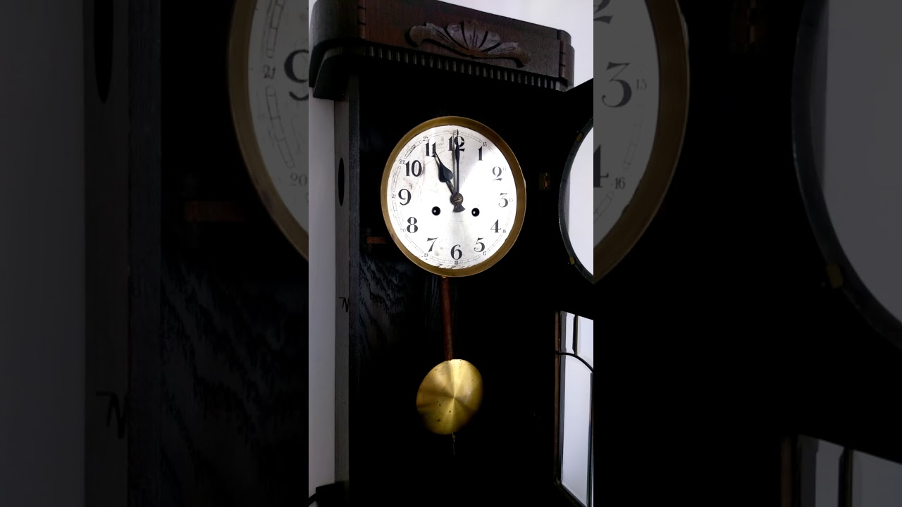 PHS German wall clock - YouTube