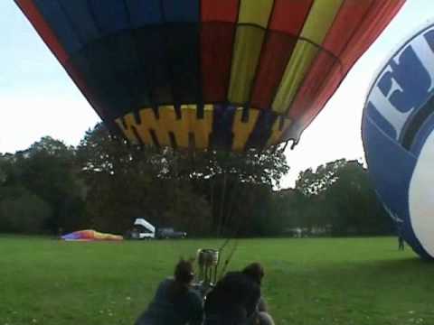 Tim balloon hopping at the one man meet - YouTube