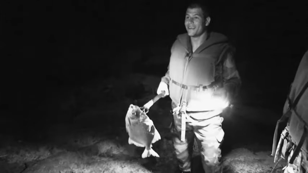 Survival hunting in the Amazon jungle - YouTube