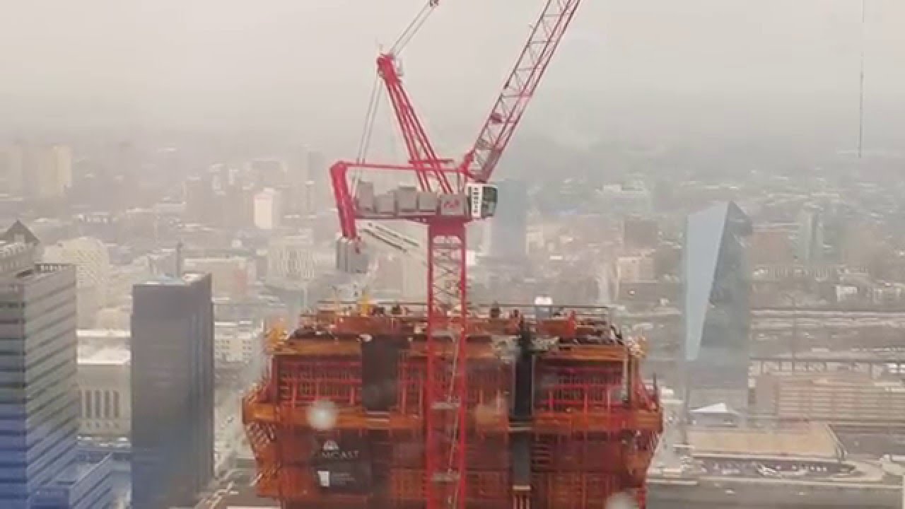 65mph wind gusts at the top of the new Comcast Tower - YouTube