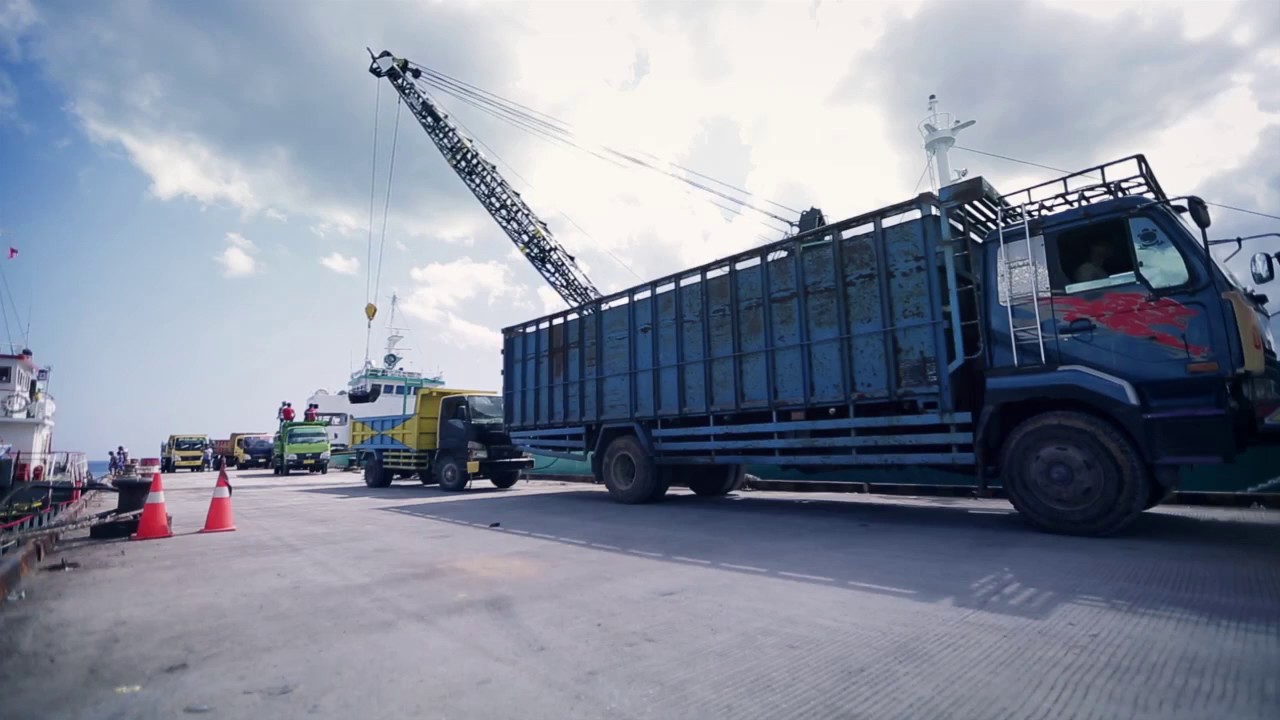 Profil Pelabuhan Atapupu, NTT - YouTube