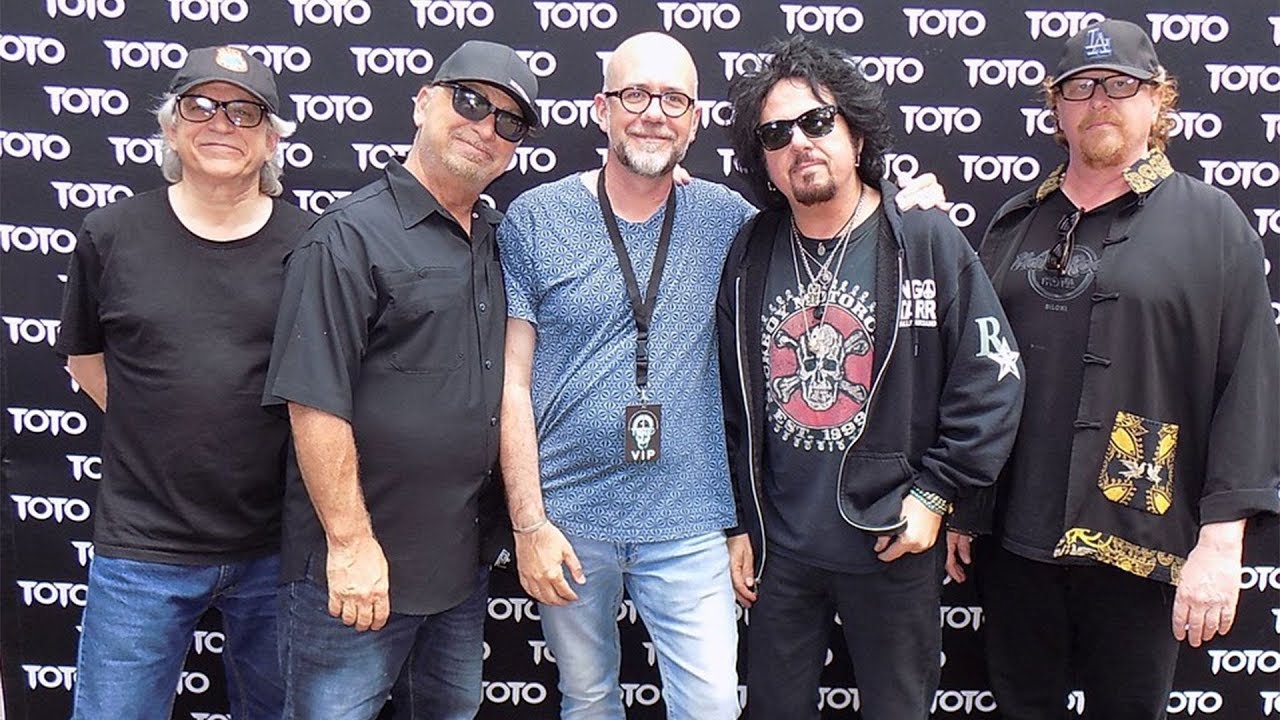 De nieuwe single van Toto in primeur bij Carl! - YouTube