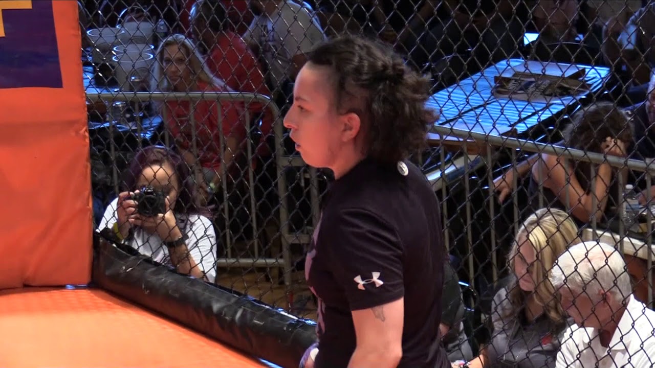 Jamie Jefferson vs Krista Camarillo - YouTube