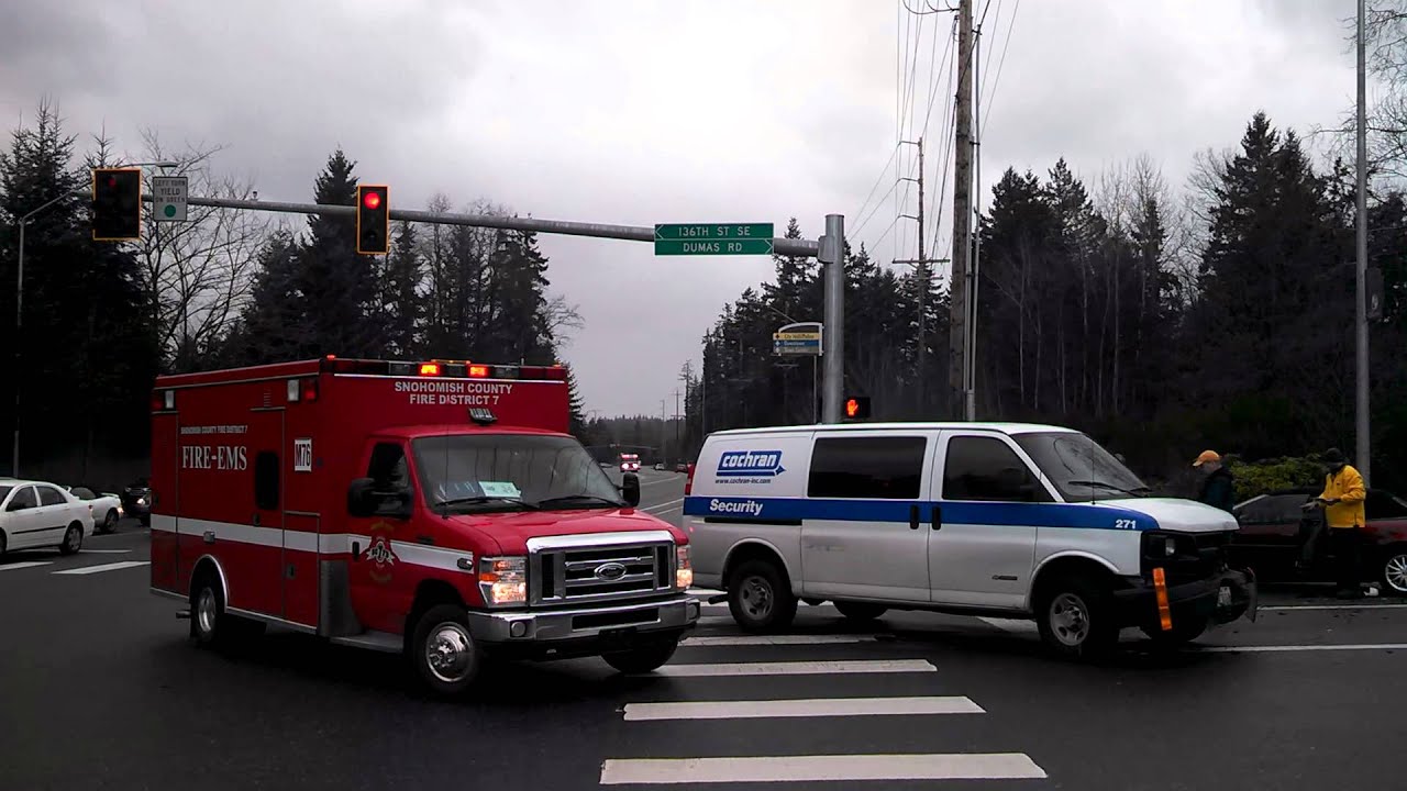 Snohomish County Fire District 7 Station 76 and Mill Creek PD Arriving ...