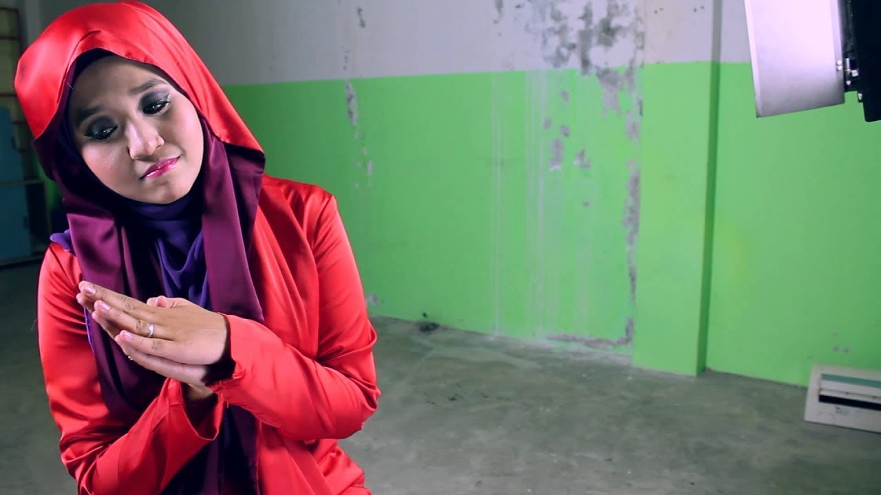 SUTERA DAN PERCA | Salima Habibi Nyanyi lagu utk Pembuli Wanita! - YouTube