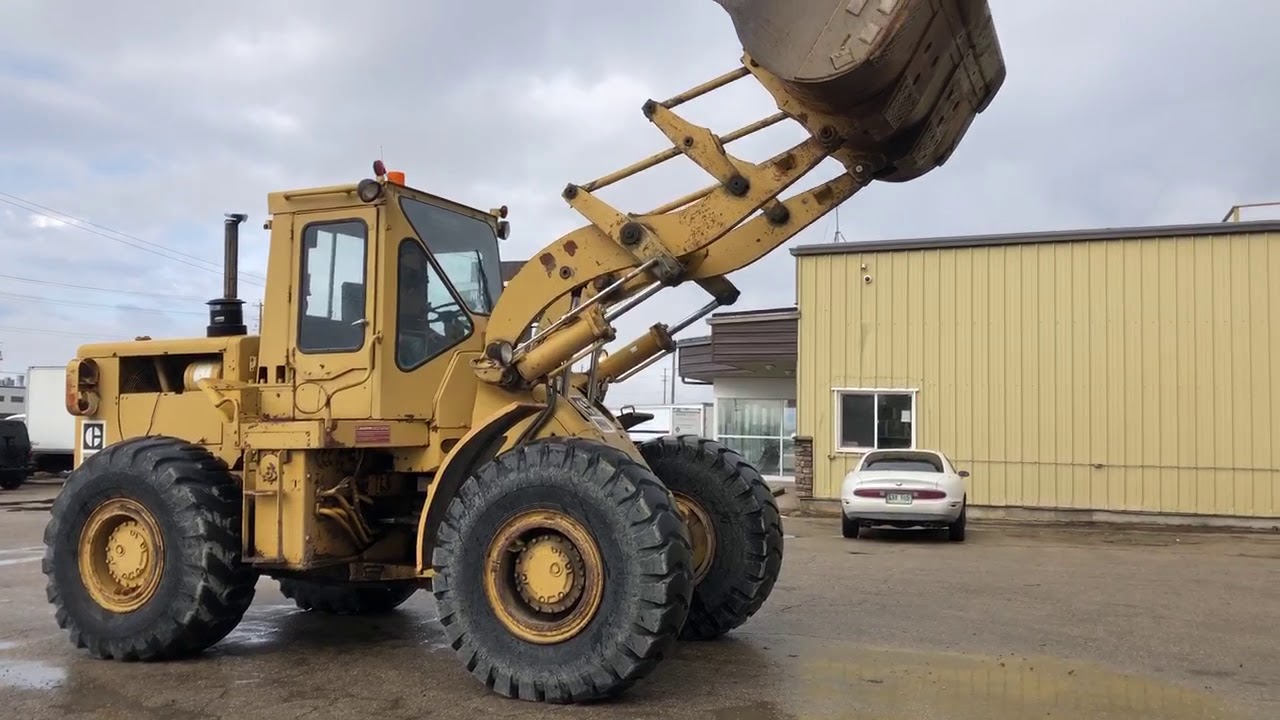 1978 Cat 966C Loader - YouTube
