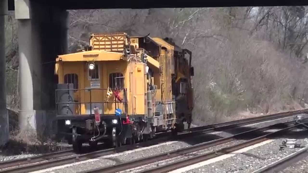 Loram Ballast Vacuum Cleaner in St Denis - YouTube
