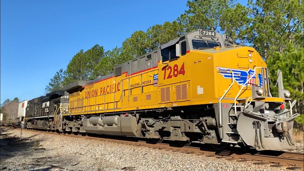 New Union Pacific C44ACM Rebuild 7284 Leads NS 29F at Crawford, Fl ...