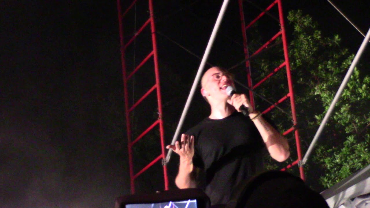 Logic LIVE @ SunFest - Flexicution - YouTube