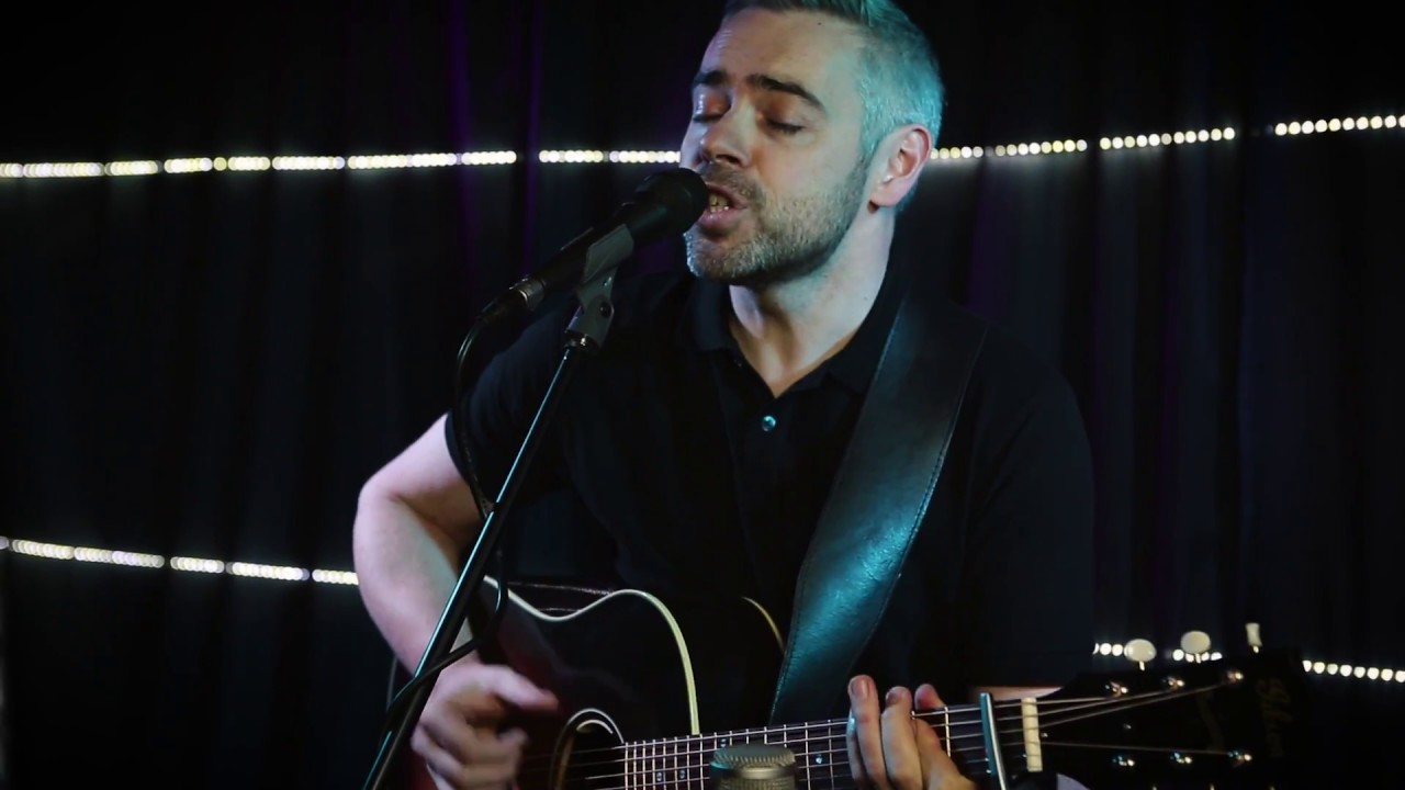 Dave Whiffin Acoustic Showreel - North East - Singer Guitarist - YouTube