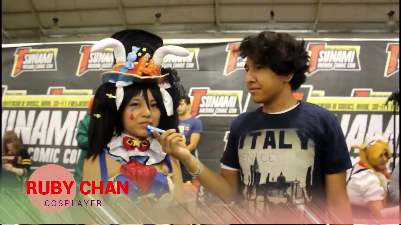 Entrevista a la Cosplayer Ruby Chan - YouTube