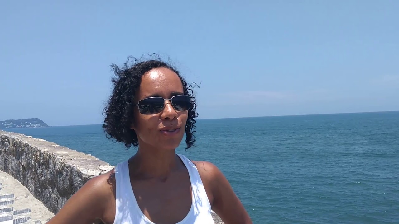 Diane Dantas em: Praia de Pitangueiras. Guarujá. (DL29051993) - YouTube