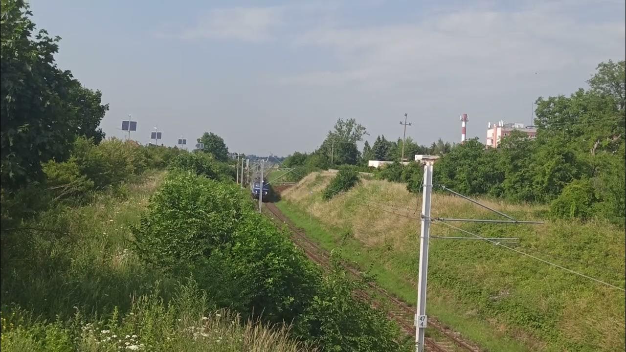 Wjazd EP07-1034 z TLK 54102 Flisak do Łęczycy + RP1 - YouTube