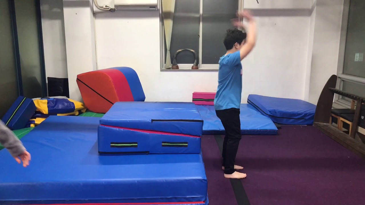 뒤공중돌기 훈련방법 backflip Training - YouTube