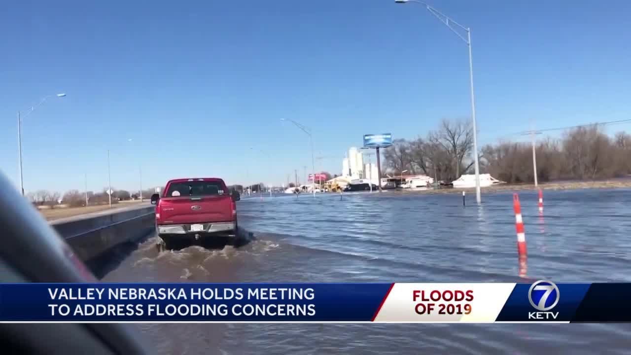 Valley, Nebraska holds meeting to address flooding concerns - YouTube