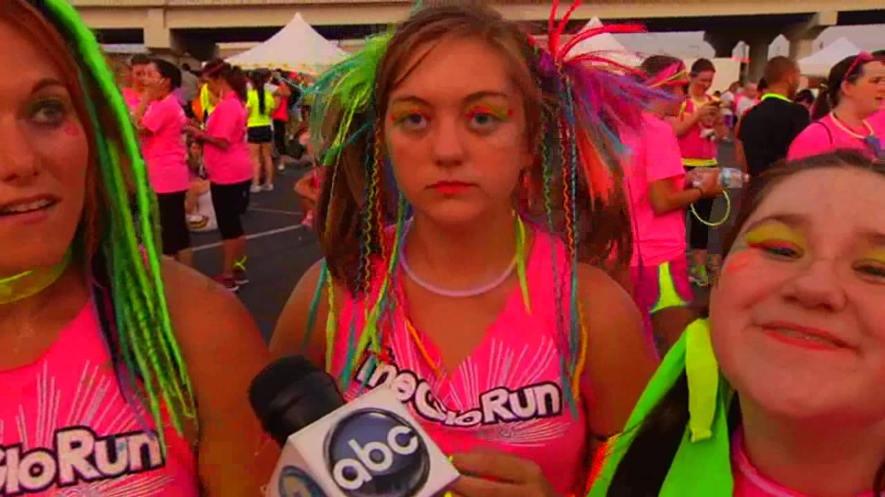 GLO RUN 5k Hannah - YouTube