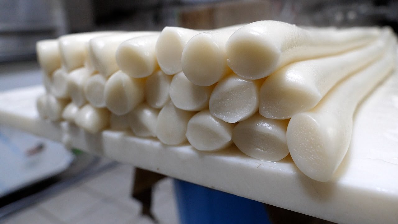 가래떡, 떡국 / Tteok and rice cake soup made with white rice (TTEOK-GOOK ...