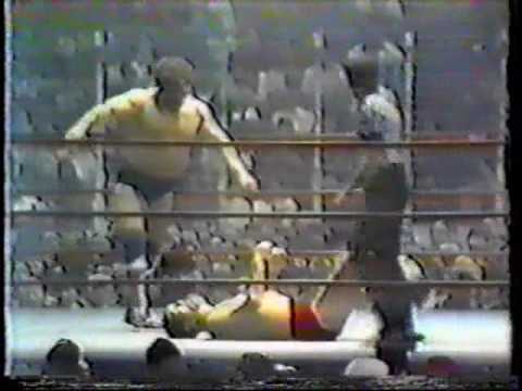 GIANT BABA VS HARLEY RACE -1983 PART 2 - YouTube