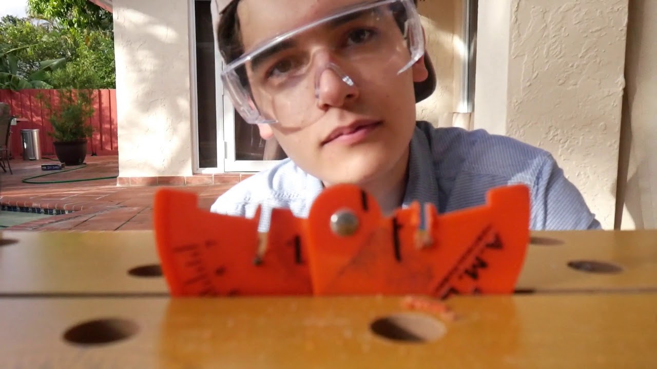 FIU EGN1002 Timmy the Robot - YouTube