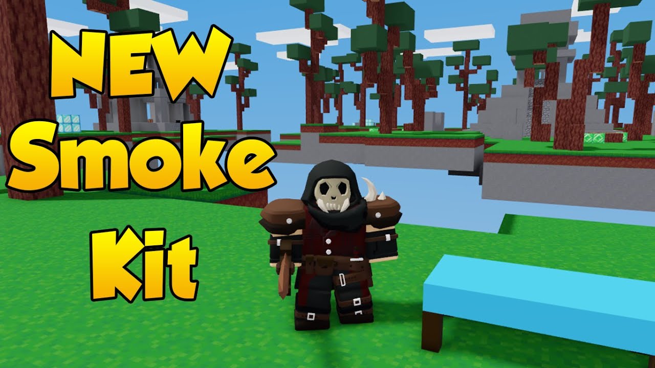 Disappearing In The Smoke! New Kit Roblox BedWars! - YouTube