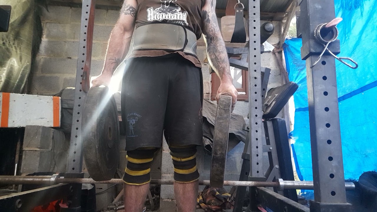 Pinch hold, 15kg bumper plates - YouTube