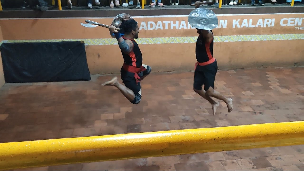 Ancient Kalaripayattu in Kerala | Thekkady | Kadathanadan Kalari Centre ...