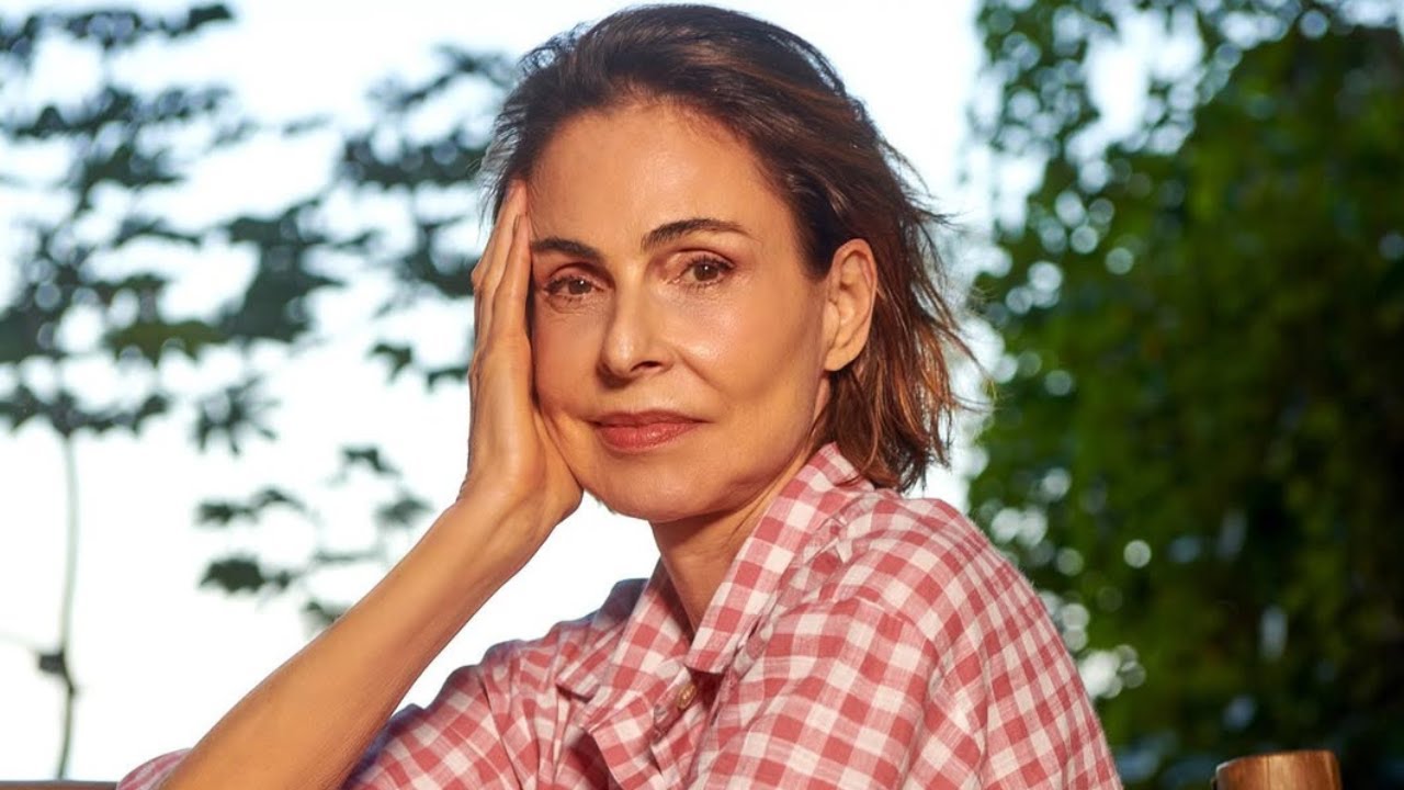 ATRIZ SÍLVIA PFEIFER A ANAINÉR, DA NOVELA REIS SURPREENDE FÃS COM FOTOS ...