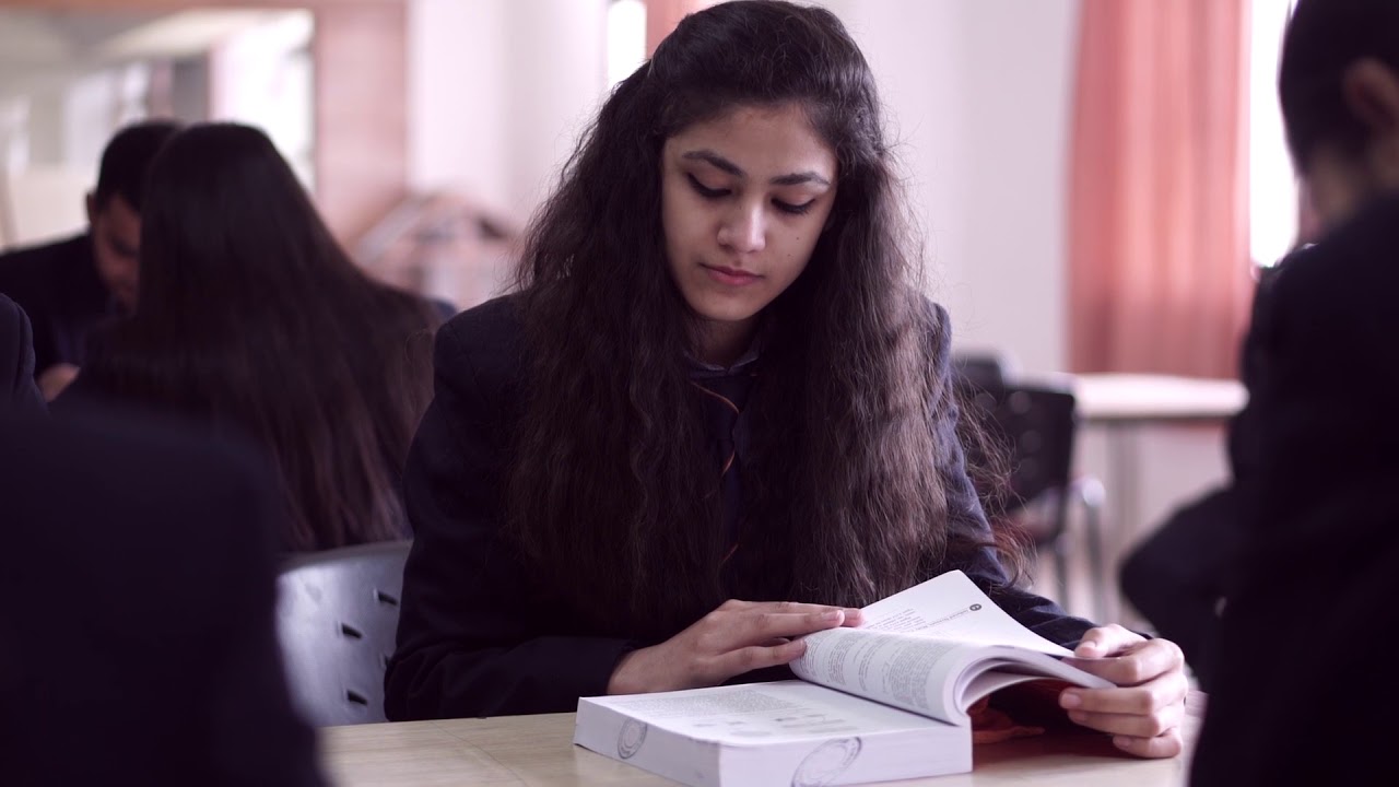 Quantum University - Student Speak - Insiya Siddique - YouTube