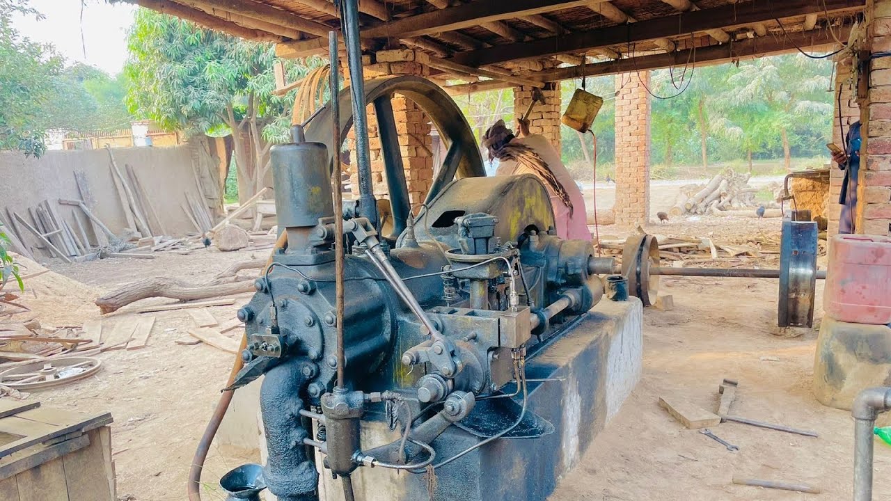 peter Diesel Engine Starting!! Old Black Engine Starting Biggest Dasi ...