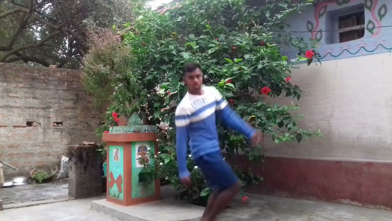 Berwa Dance - YouTube