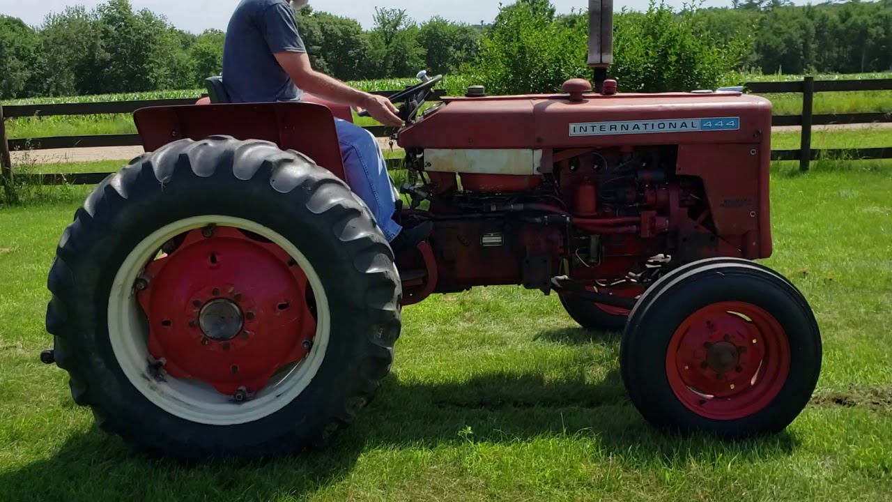 International Harvestor 444 Tractor - YouTube