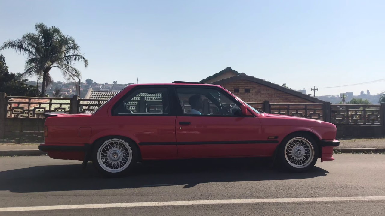325i South Africa - YouTube