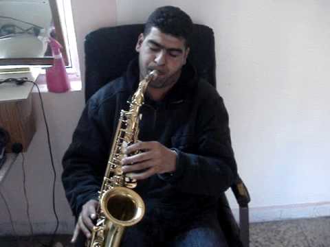 Yaşar Saksafon taksim - YouTube