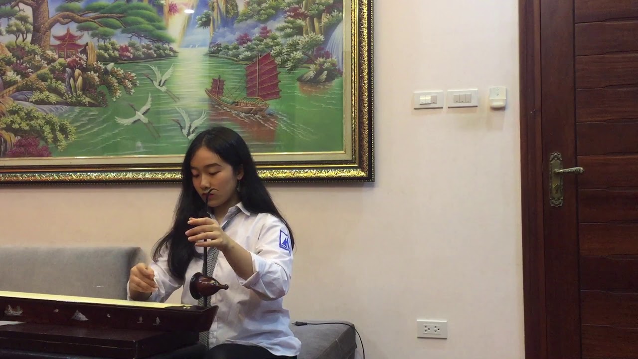 Trang Nguyen Do Ha - Traditional Vietnamese Monochord (Đàn bầu) - Bèo ...
