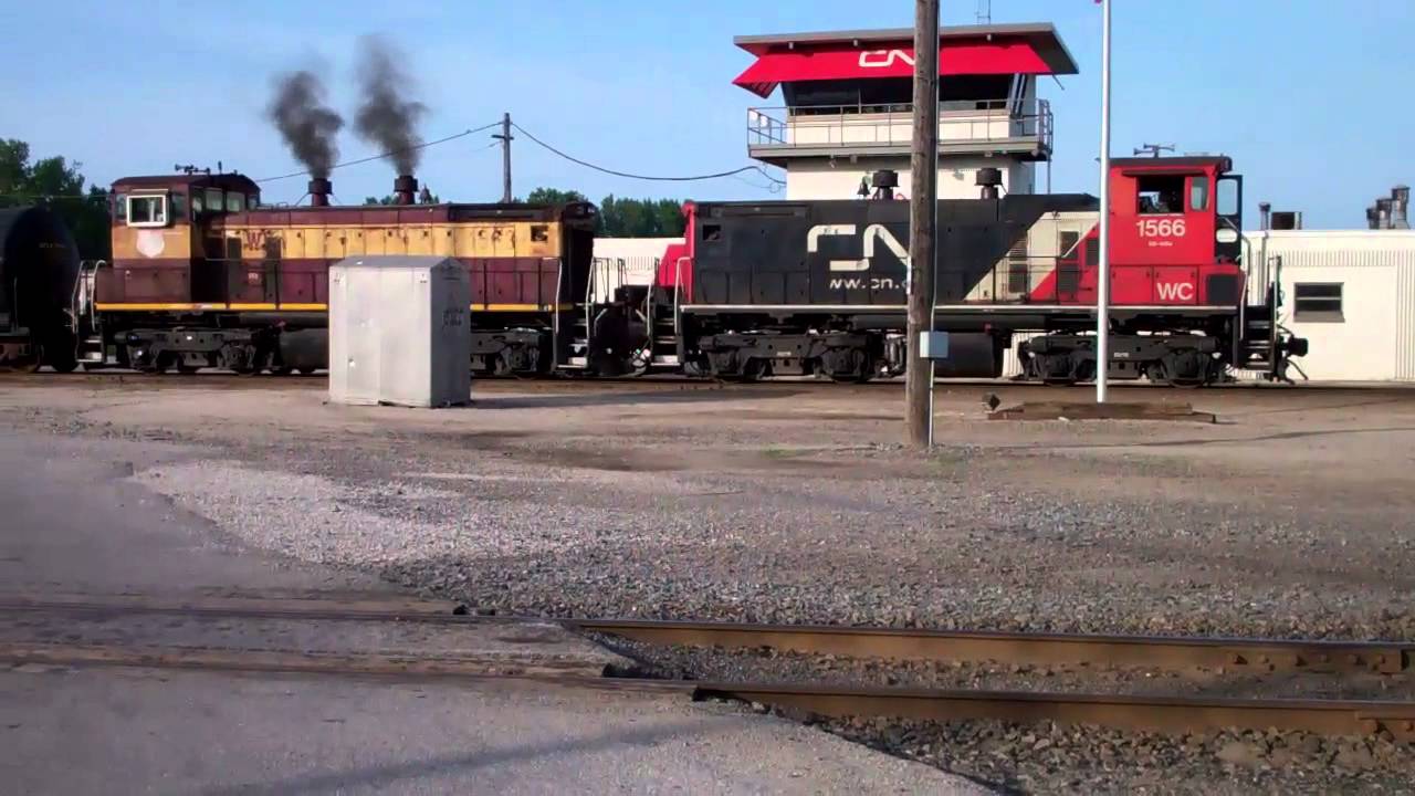CN WC SW1500 1566 1563 more Yarding Fondulac Wisconsin - YouTube