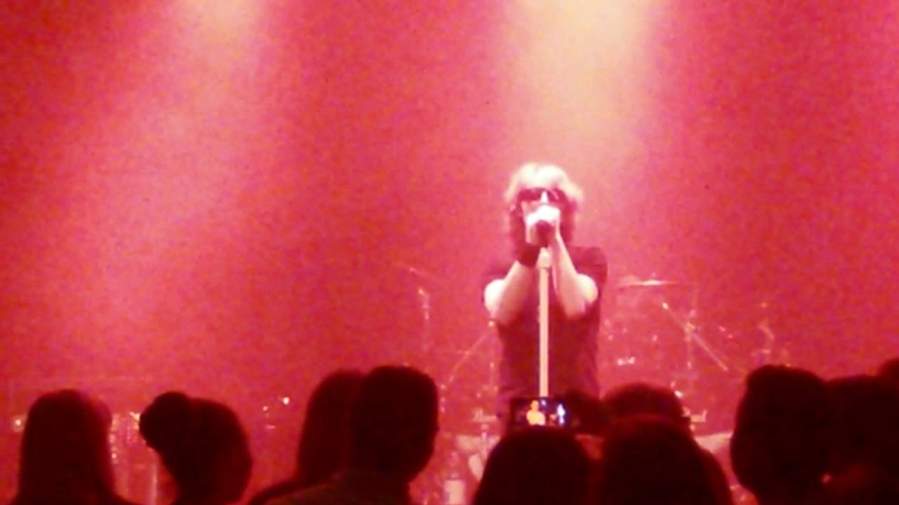 Bon Giovi (Bon jovi tribute band ) - YouTube