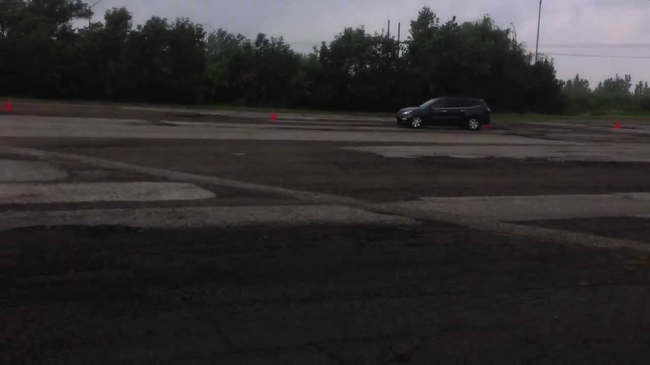 Basic driving maneuvers training. - YouTube