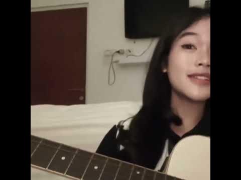 gadis cantik nyanyi - YouTube