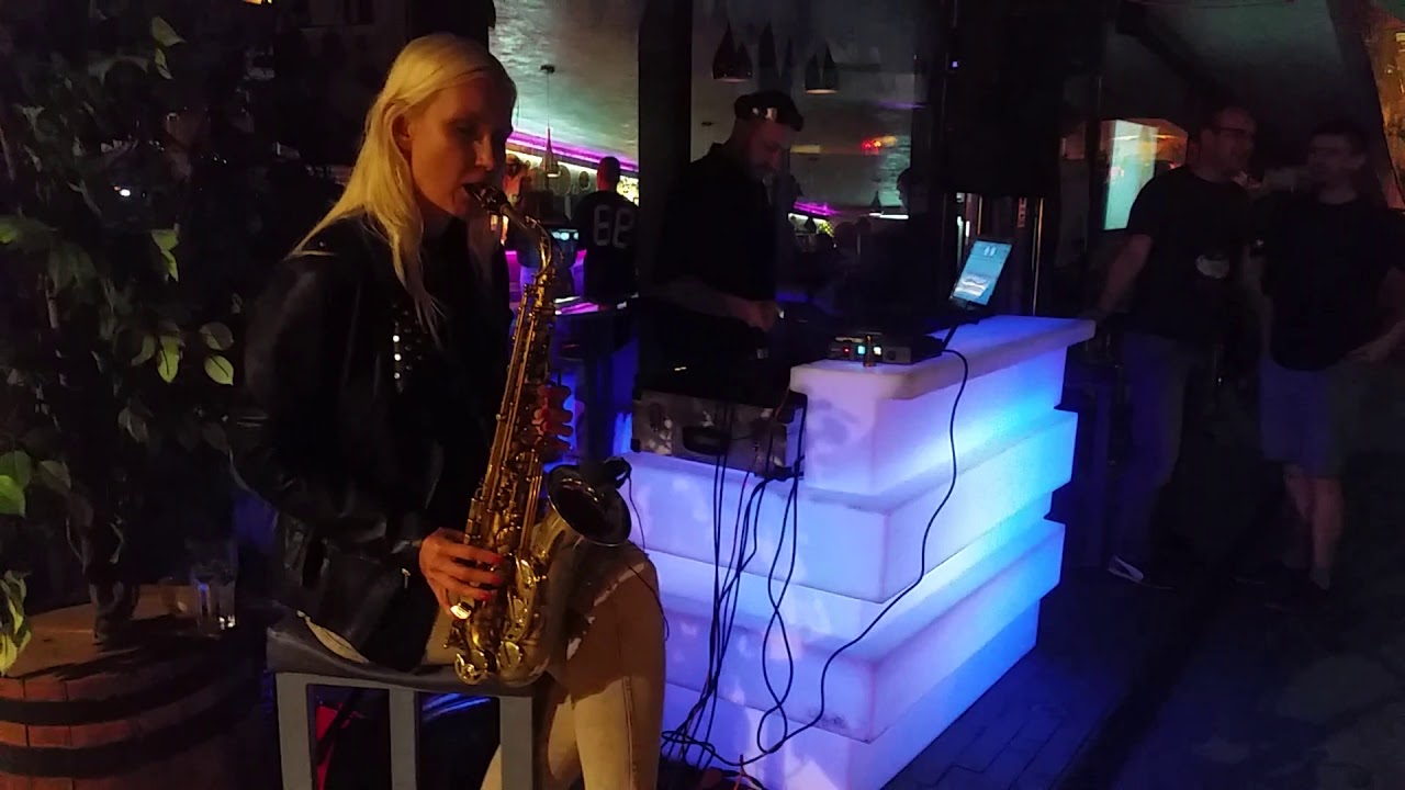 Aretha & Porter Matt - Radom deptak - YouTube