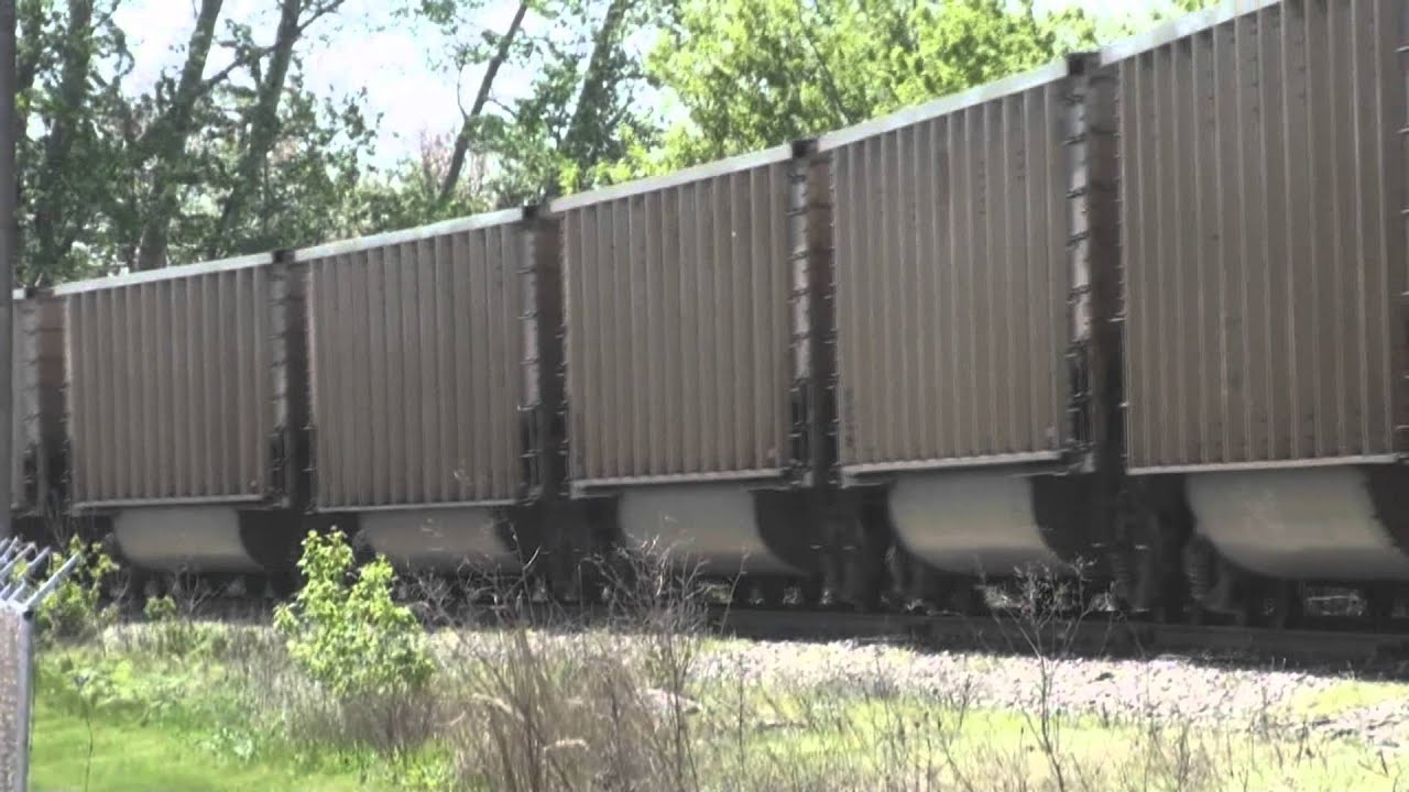 RJ CORMAN HAULING COAL HOPPERS - YouTube