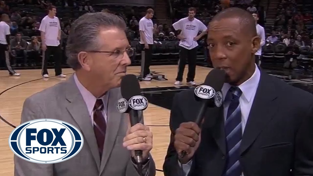 Tim Duncan knocks over Spurs announcer - YouTube