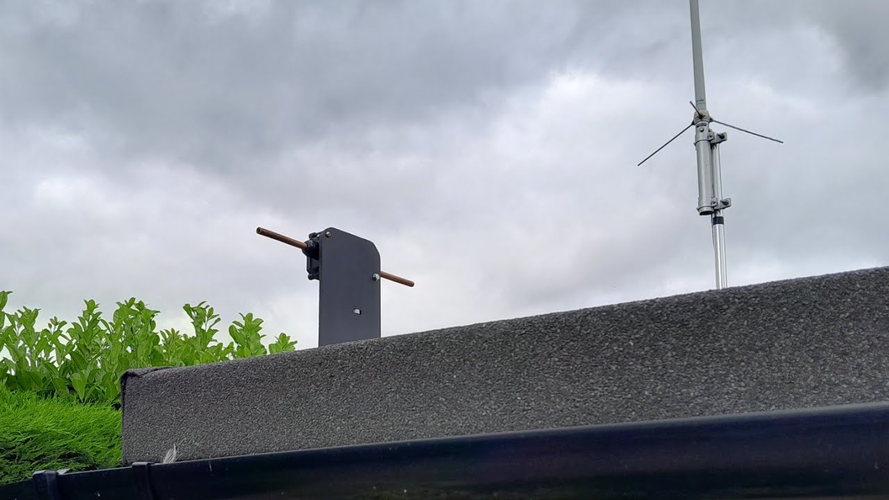 Ham Radio. DIY 70cm Repeater. Rx and Tx Simple Aerial. Installed ...